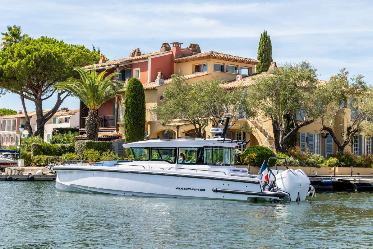 Axopar x Agapi Boat Club global launch spring 2024 – Axopar Boats