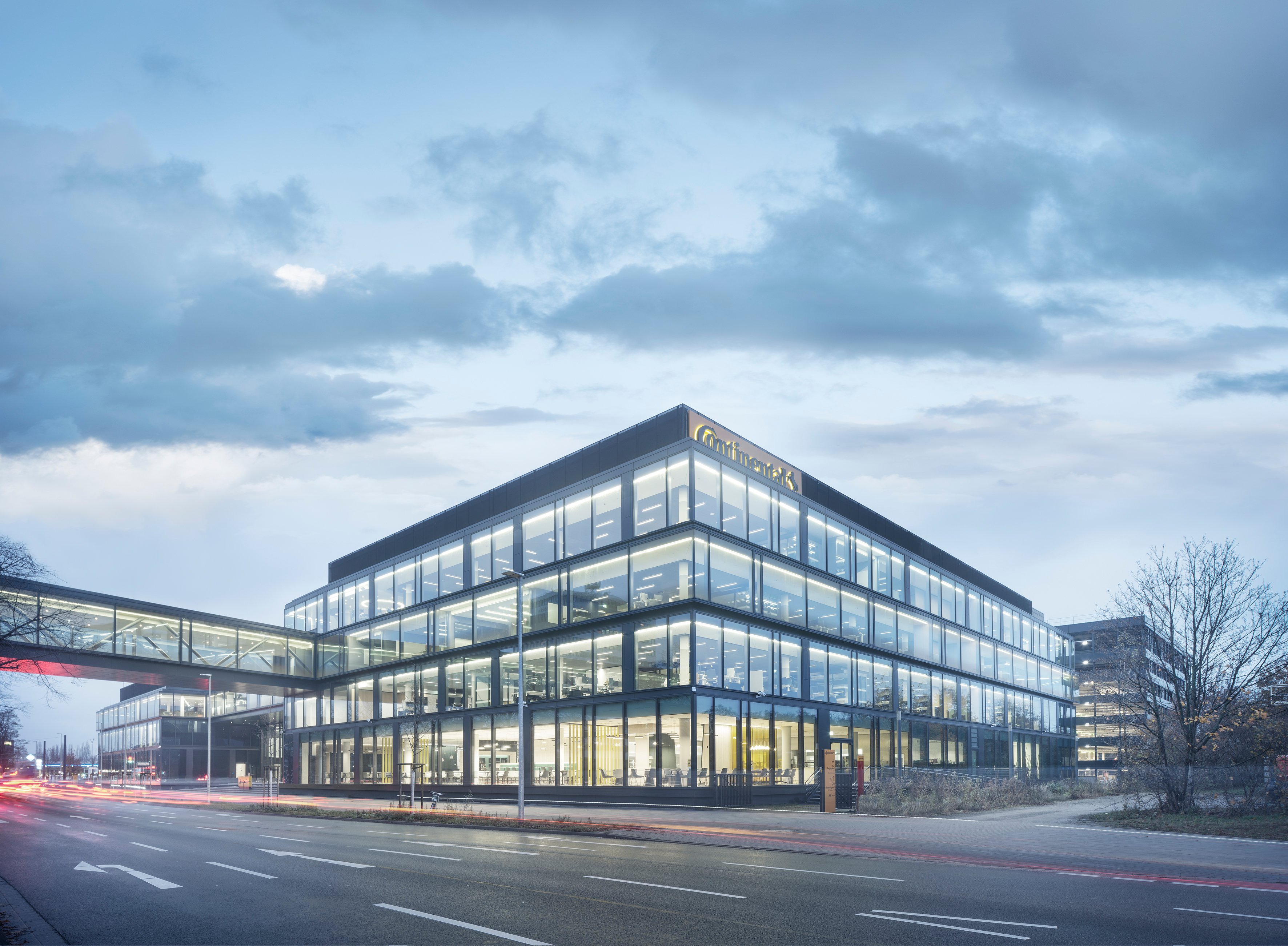 New Continental Headquarters Hannover | Integrated Lighting